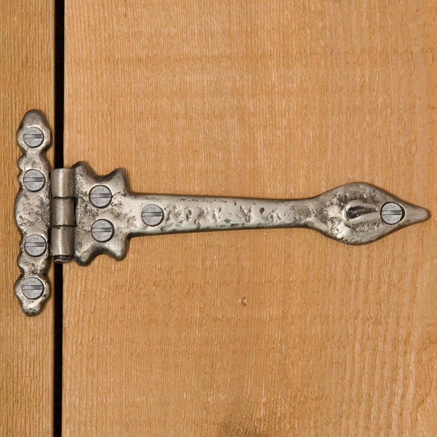 Traditional Cast Iron Strap Hinge | Signature Hardware