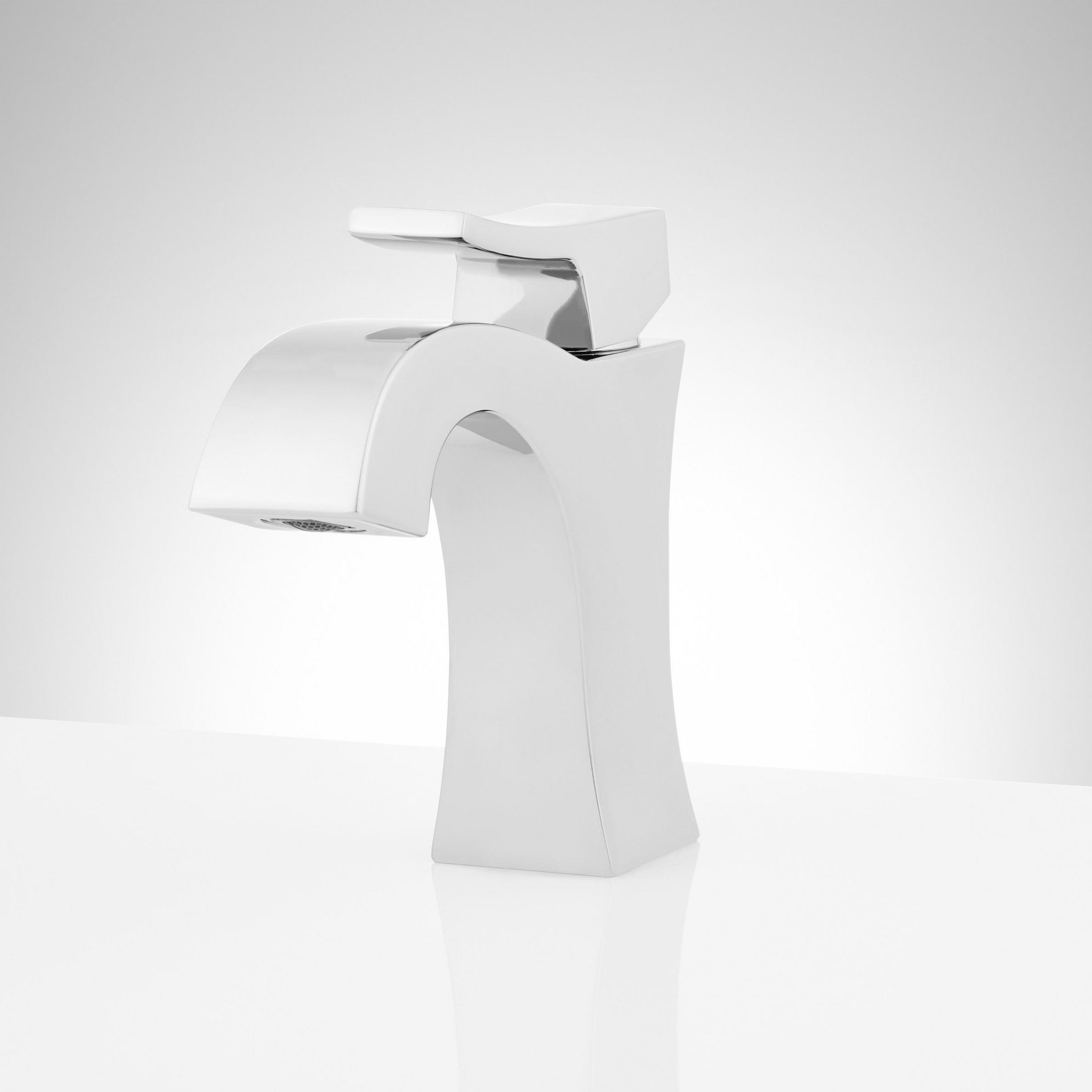 Vilamonte Single-Hole Bathroom Faucet | Signature Hardware