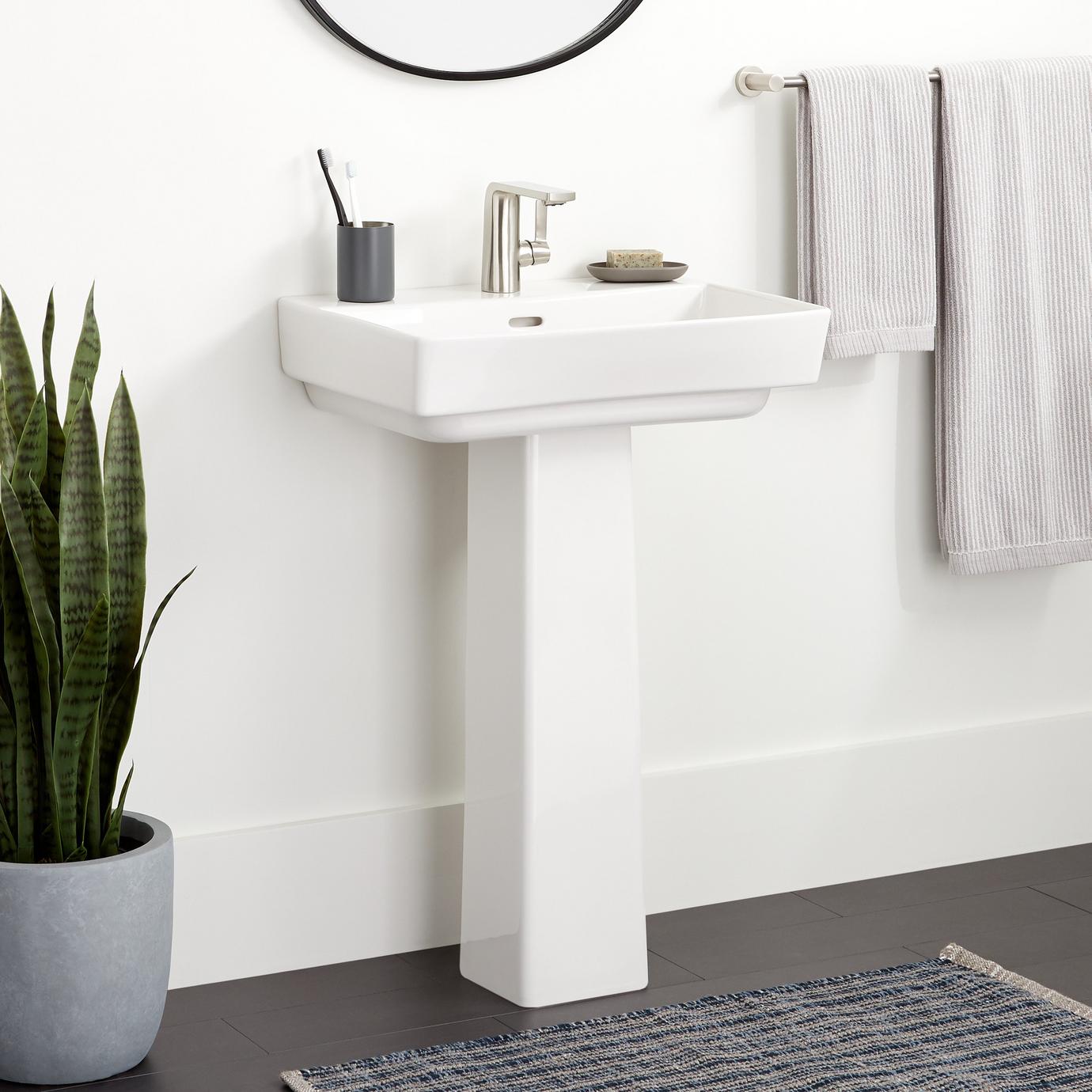 Pedestal Sinks, Classic and Modern Pedestal Sinks | Signature Hardware
