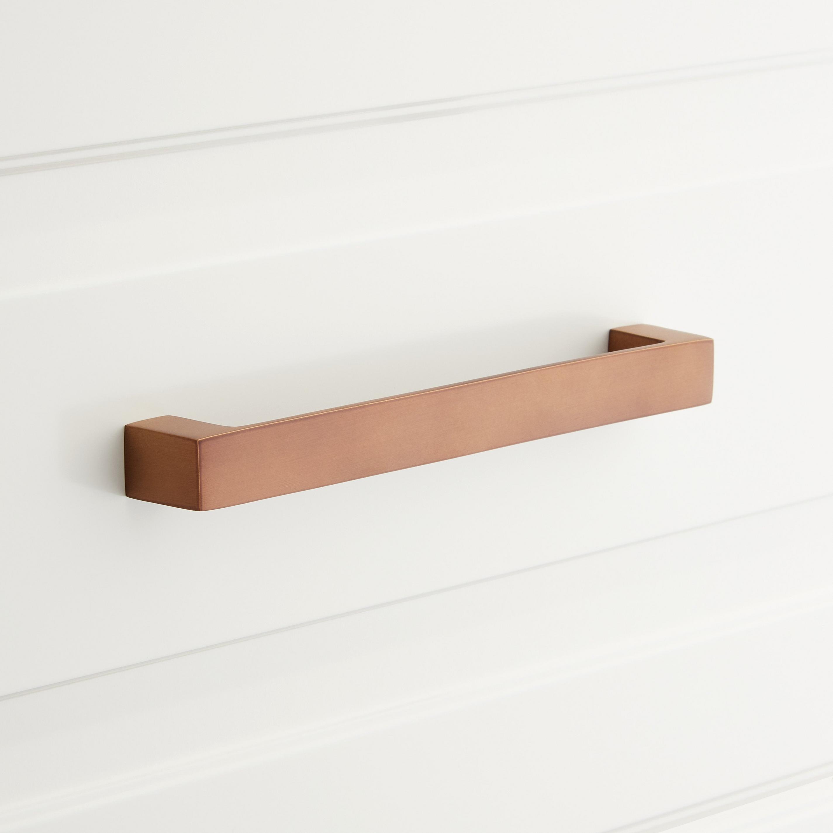 Gebara Brass Cabinet Pull | Signature Hardware