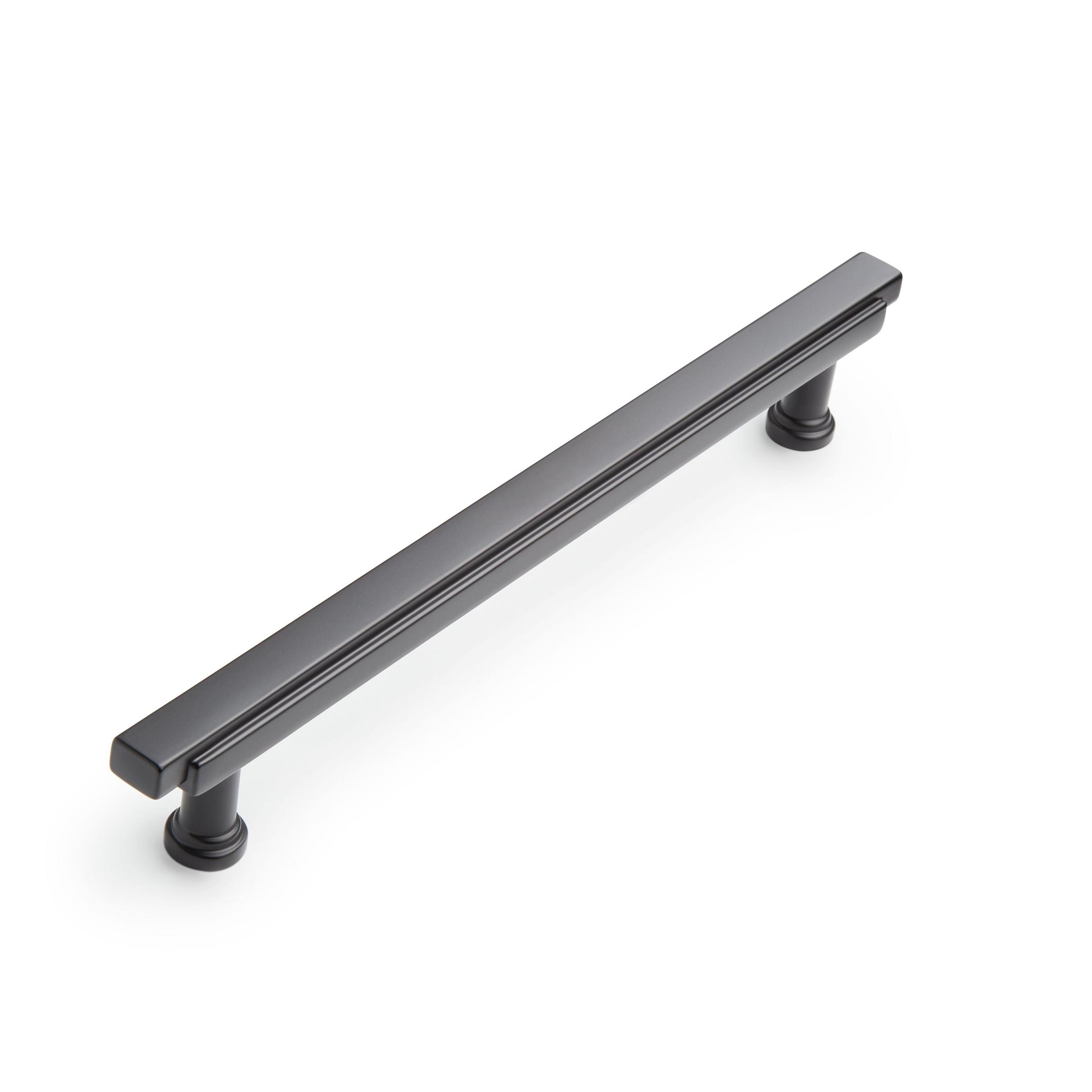 Gilderoy Cabinet Bar Pull | Signature Hardware