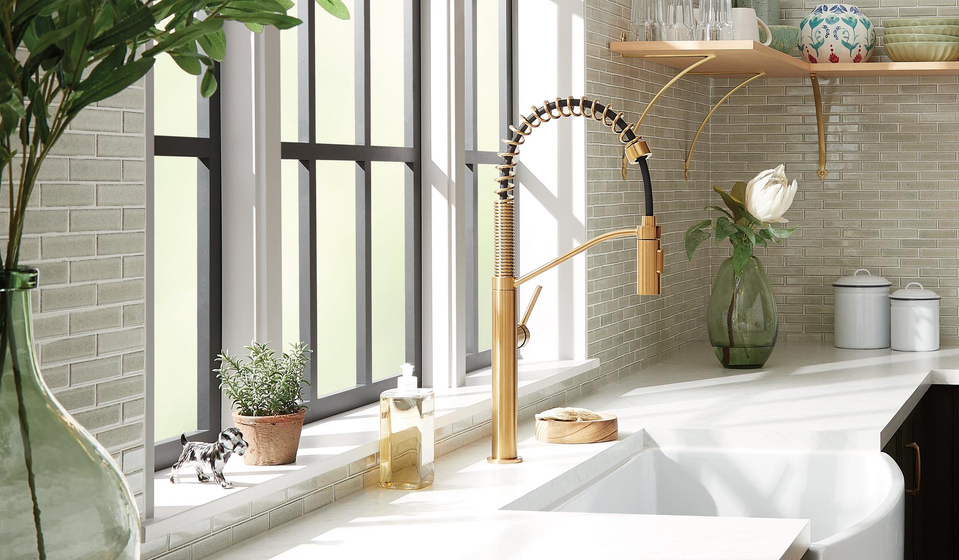 Kitchen Faucet Buying Guide | Signature Hardware